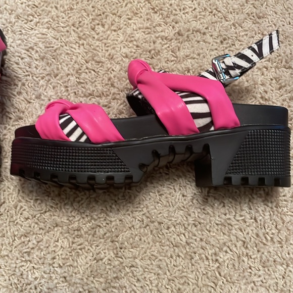 Lemonade | Shoes | Platform Sandals Cute Zebra Pattern Never Worn ...
